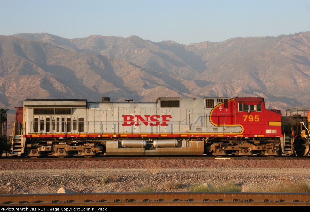 BNSF 795